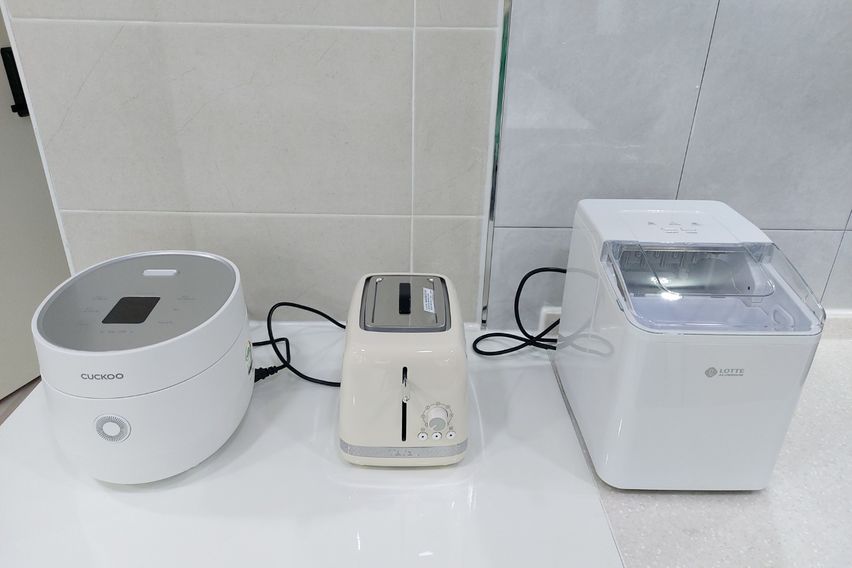 [삼삼엠투] 부산광역시 수영구 남천동 고시원 단기임대 | 광안리10초 쉐어하우스